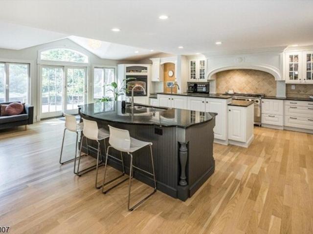 Coventry Rd, Mendham, Home For Sale
