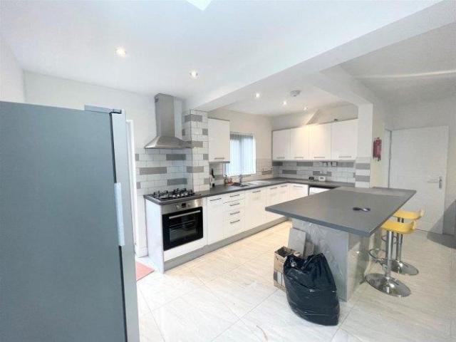 Coventry Road 6 bed house share to rent £4,182 pcm £965 pw