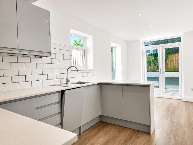 Coveny Street, Splott CF24, 2 bed flat to rent, £1,250 pcm | PrimeLocation