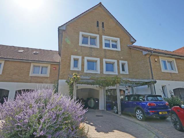 Coverack Way, Port Solent PO6, 3 bed town house to rent, £1,650 pcm | PrimeLocation