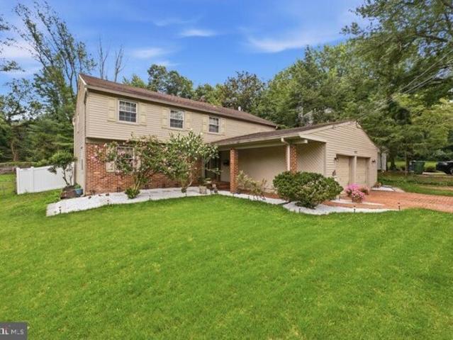 Covered Rd, Cherry Hill, Home For Sale