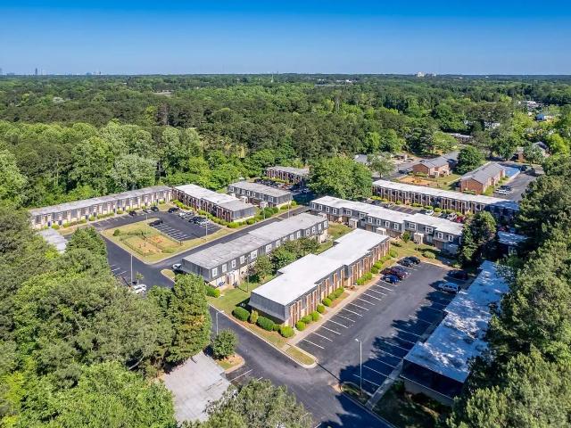 Covington Square Townhomes 2 Bedroom Home for Rent at 4565 Covington Hwy, Decatur, GA 30035