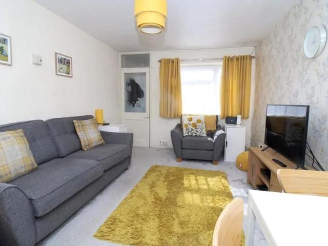 Cowan Close