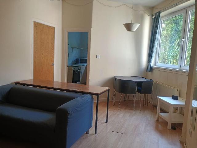 Cowane Street, Stirling FK8, 2 bed flat to rent, £900 pcm | PrimeLocation
