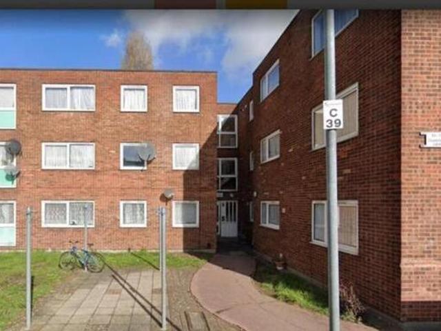 Cowbridge Lane, Barking, 2 Bedroom House