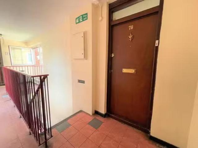 Cowbridge Lane, Barking 3 bed terraced house to rent £2,450.