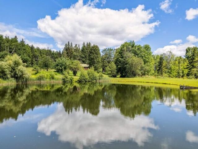 Cowdrey Outlook, Barnard, Home For Sale