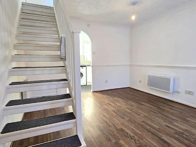 Cowland Avenue, Enfield EN3, 1 bed terraced house to rent, £1,550 pcm | PrimeLocation
