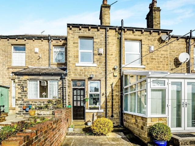 Cowlersley Lane, Huddersfield HD4, 2 bed terraced house to rent, £775 pcm | PrimeLocation