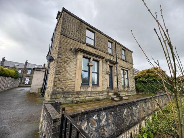 Cowlersley Lane, Huddersfield HD4, 3 bed detached house to rent, £950 pcm | PrimeLocation
