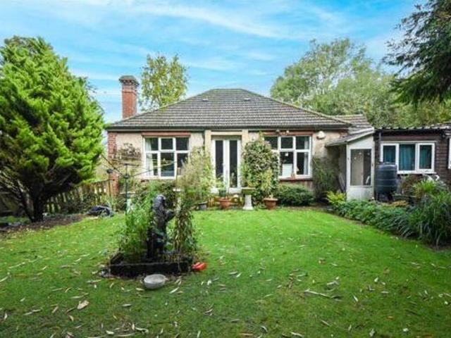 Cowley Mill Road, Uxbridge, 4 Bedroom Bungalow