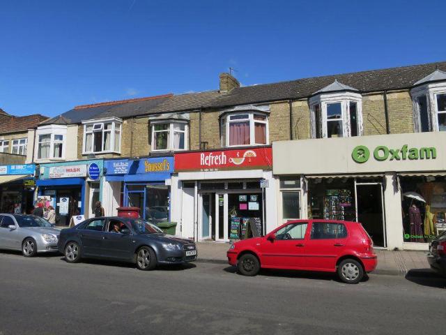 Cowley Road 2 bed flat to rent £1,600 pcm £369 pw