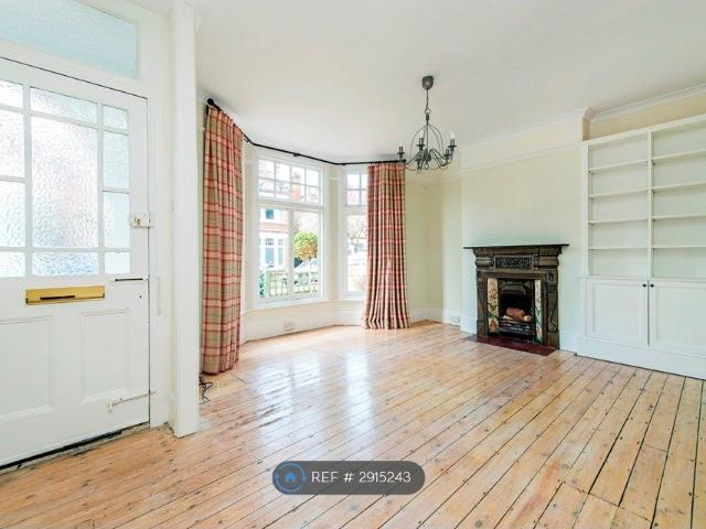 Cowley Road, London SW14, 2 bed maisonette to rent, £2,400 pcm | PrimeLocation