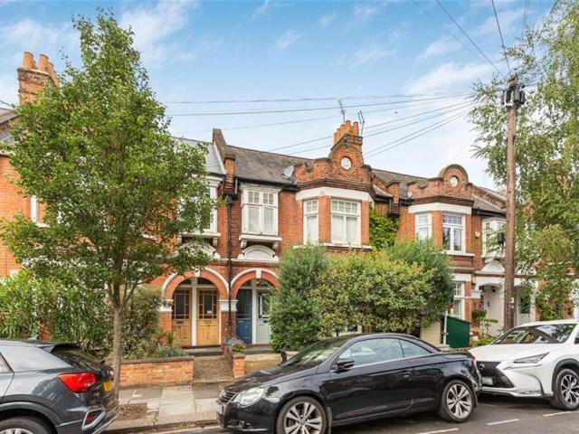 Cowley Road, London SW14, 3 bed maisonette to rent, £2,700 pcm | PrimeLocation