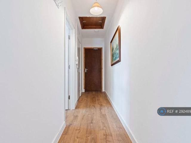 Cowley Road, Oxford, OX4 3 bed flat to rent £2,200 pcm £508 pw