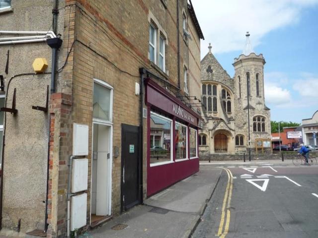 Cowley Road, Oxford OX4, 3 bed flat to rent, £2,425 pcm | PrimeLocation