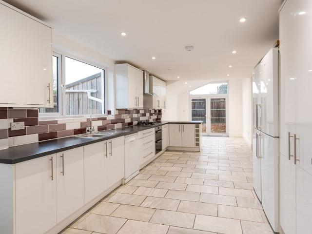 Cowley Road, Oxford OX4, 4 bed end terrace house to rent, £2,695 pcm | PrimeLocation