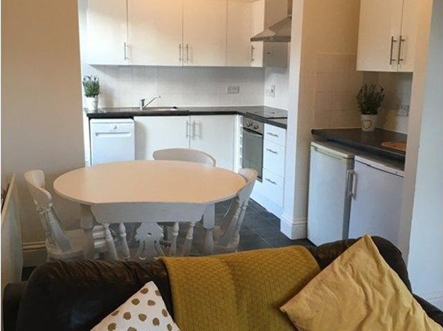 Cowlishaw Road, Sheffield S11, 2 bed flat to rent, £1,050 pcm | PrimeLocation