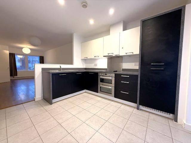 Cowper Crescent, Mile End CO4, 3 bed terraced house to rent, £1,600 pcm | PrimeLocation