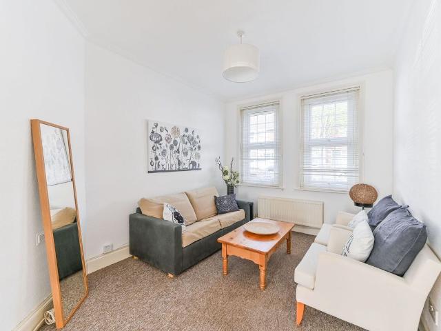 Cowper Avenue, Sutton SM1, 2 bed terraced house to rent, £2,300 pcm | PrimeLocation