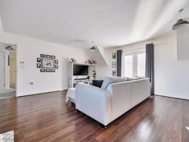 Cowslip Close, Wool, 2 Bedroom Apartment