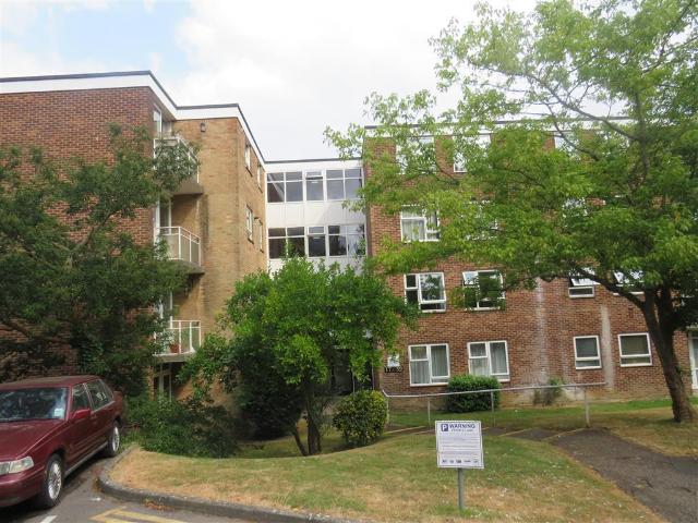 Coxford Road, SOUTHAMPTON, SO16 2 bed flat to rent £1,275 pcm £294 pw