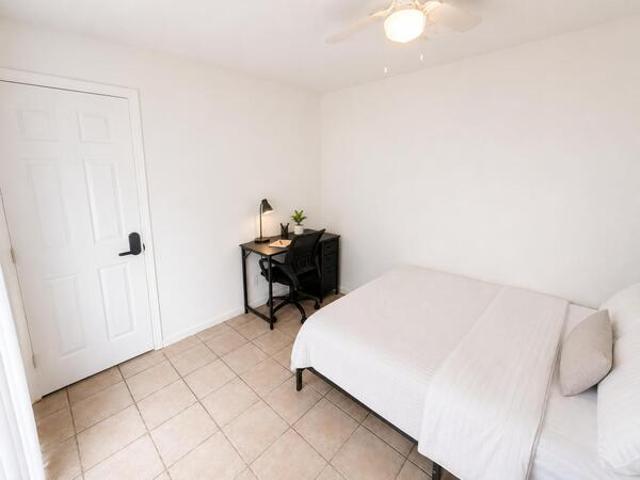 Cozy & Modern Austin Home Near Shopping & Downtown