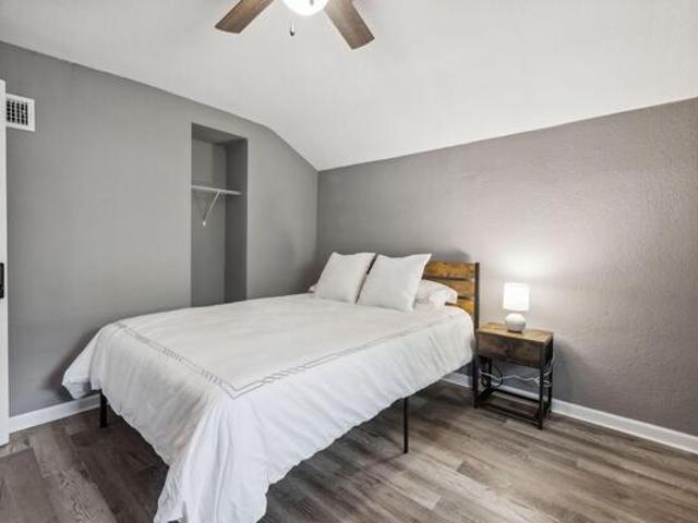 Cozy & Modern Home in Jacksonville – Fully Renovated!