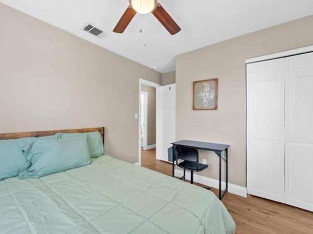 Cozy NE Palm Bay home near US1
