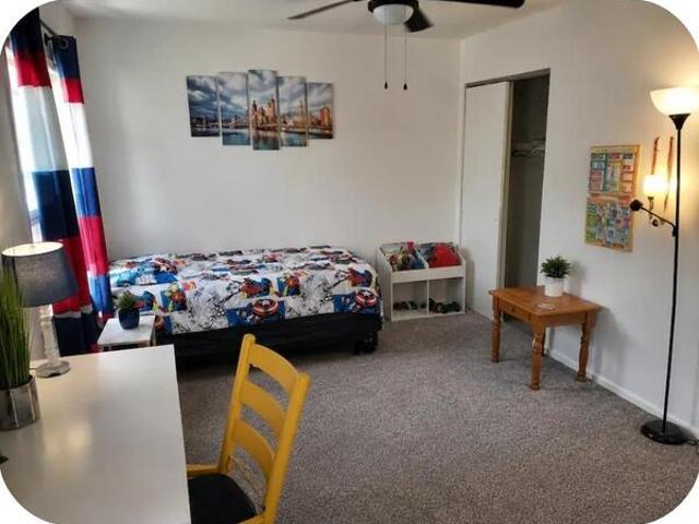 Cozy New Castle Home for Travelers and/or Working Professionals