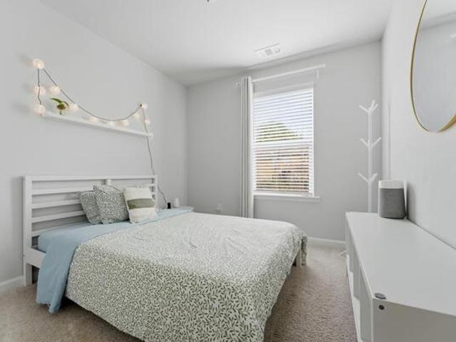 Cozy New Home Base Near ATL Airport & Downtown