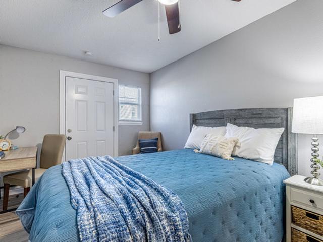 Cozy & newly renovated Jacksonville House with Patio or porch