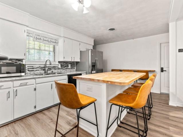 Cozy & newlyrenovated Dallas House with electronic