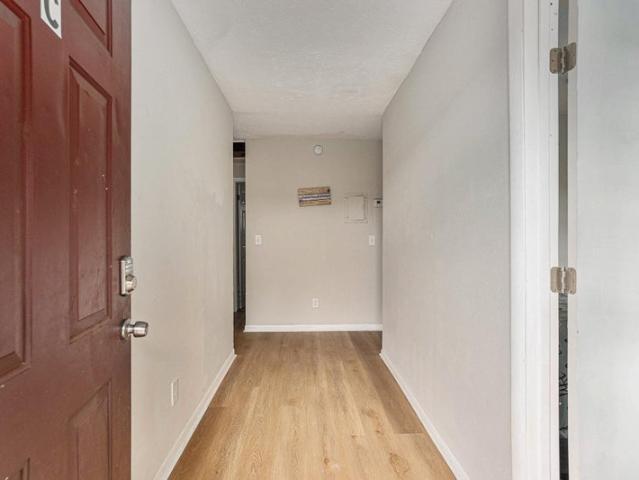 Cozy & newlyrenovated Tampa Duplex Multiplex with