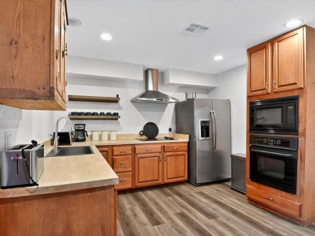 Cozy North Phoenix Home with Pool and Easy Highway
