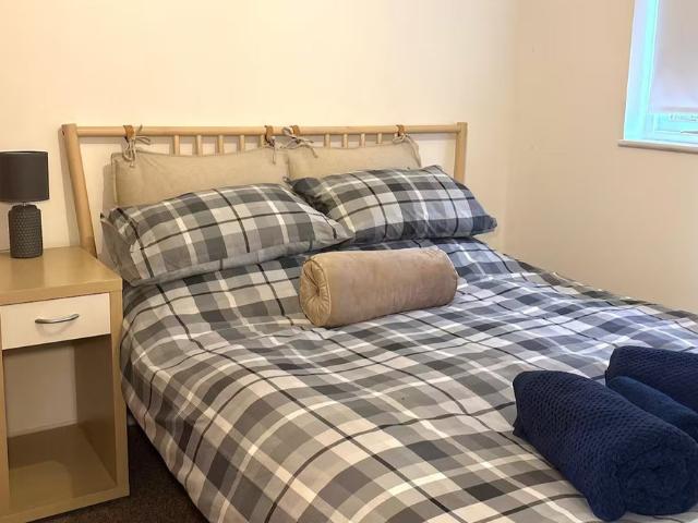 Cozy Northolt Hideaway 1BR FREE Wifi StreetParking