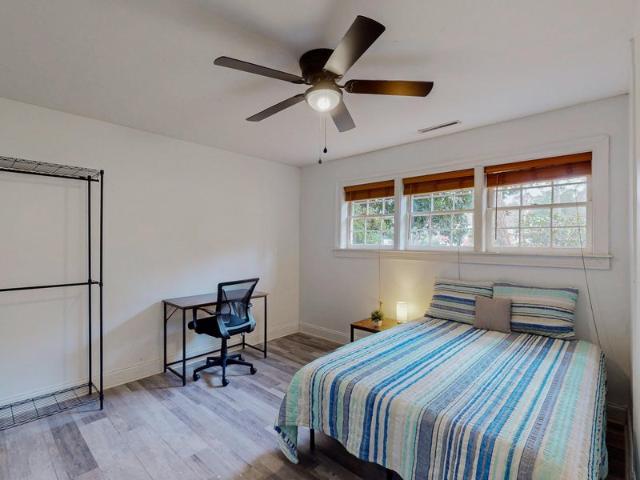 Cozy Atlanta Home Furnished and Spacious Free Wi