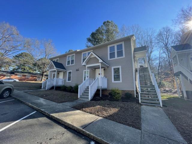 Cozy and Renovated 2 Bed 1 Bath Apartments in the Heart of Wake Forest! 2 Bedroom Apartment for Rent at 347 W Oak Ave Apt C, Wake Forest, NC 27587