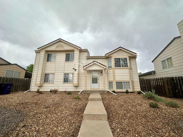 Cozy and Spacious Home with Attached 2 car garage