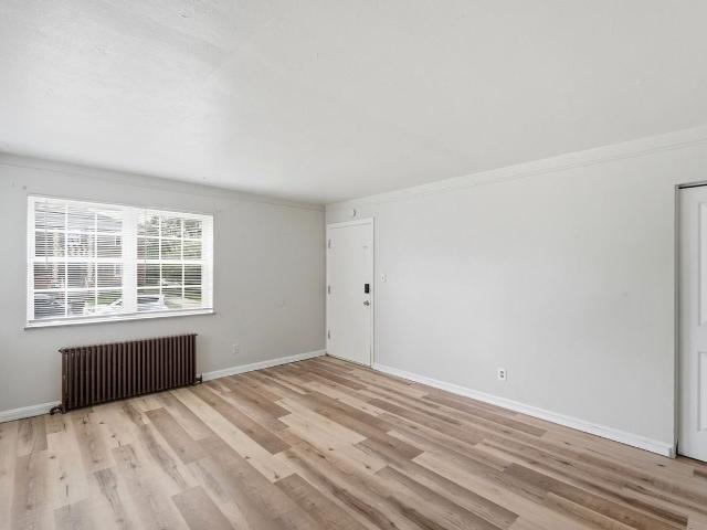 Cozy Apartment Building in Reading District! 1 Bedroom Apartment for Rent at 632 Maple Dr, Reading, OH 45215 Reading