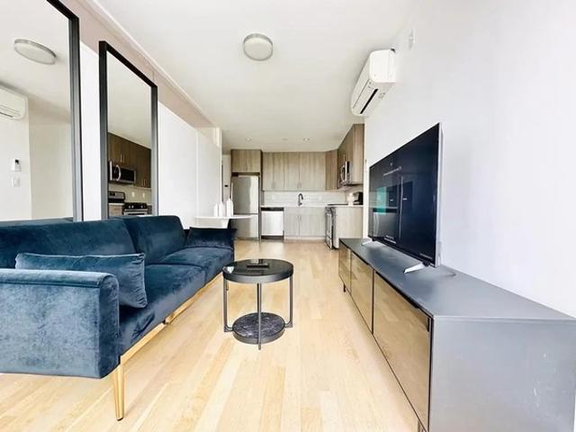 Cozy Apartment in Trendy Neighborhood