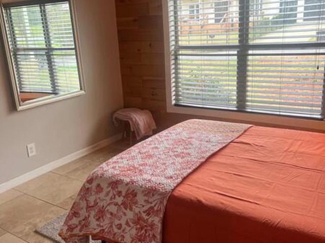 Cozy & Beautiful 3BR/2BA Home in Prime Atlanta Location Top Rated Host Secure, Stylish & Fully Furnished Private Rooms All Utilities Included High Speed WiFi Included