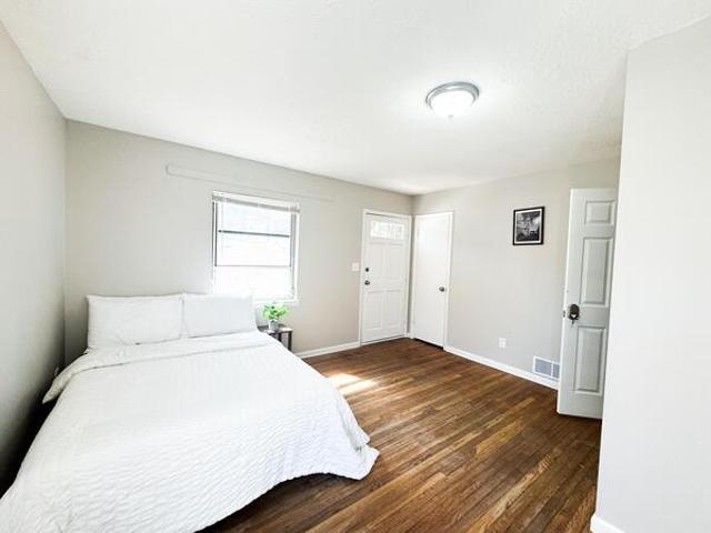 Cozy & beautiful Forest Park House with Patio or porch