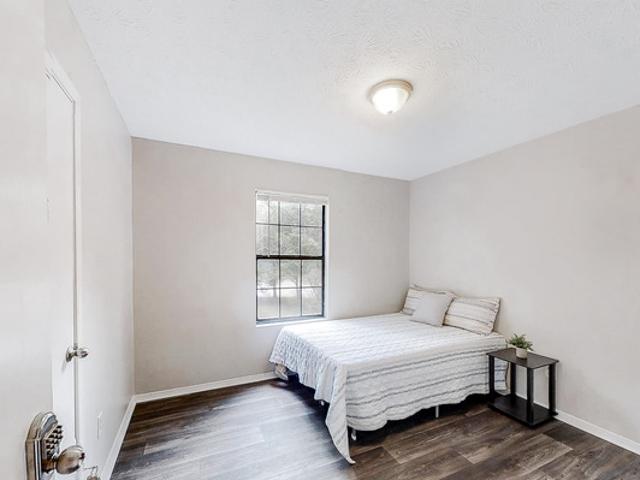 Cozy & beautiful Lithonia house! Don't miss out on this opportunity!
