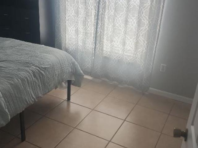 Cozy Bedroom for Rent in shared homeDeltona_ Hump