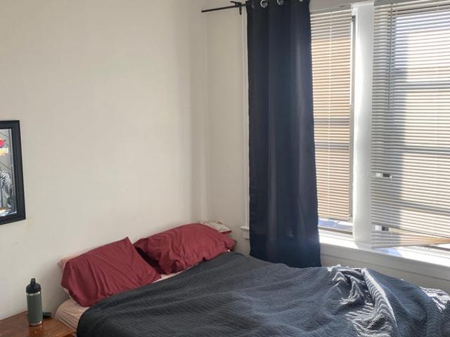 Cozy bedroom in 2 bedroom available May 1