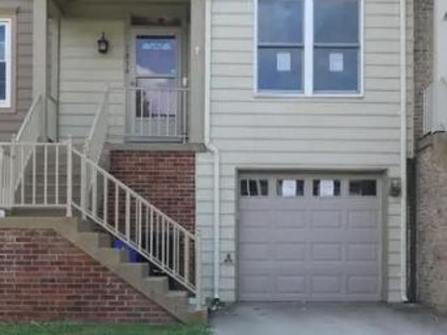 Cozy Bedroom In Manassas Basement