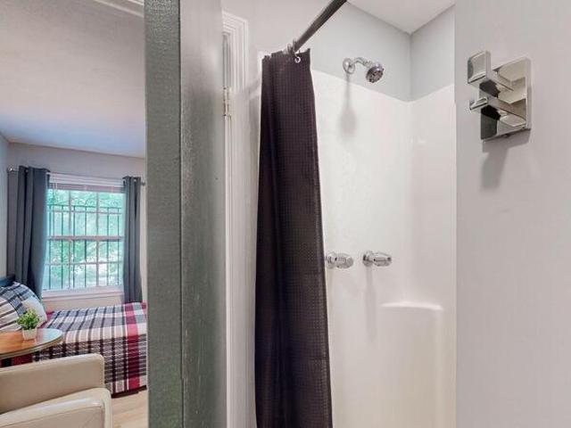Cozy Boho Retreat Near ATL Tech & Metro State | Quiet Street + Walkable