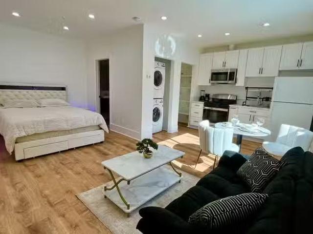 Cozy Brand New Casita in Tarzana Furnished! 19341 Friar St #NA