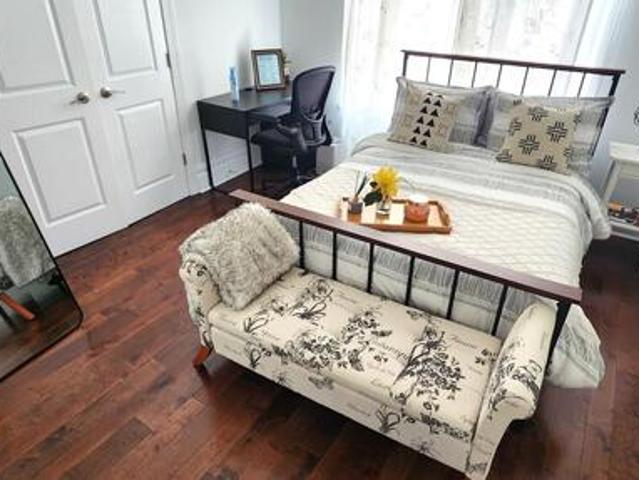 Cozy & Clean Private Room & Private Bathroom